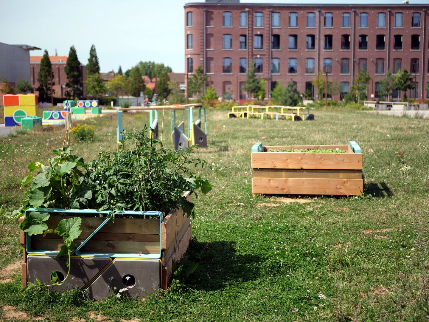 Temporary mobile furniture – Maison POC Collaborative City